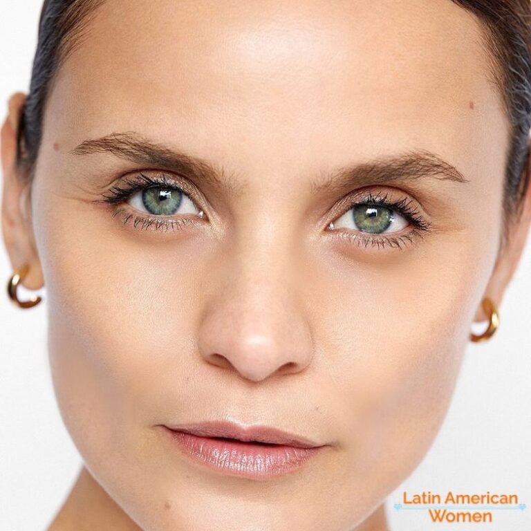 Peruvian Women: What Makes Them Perfect Girlfriends?