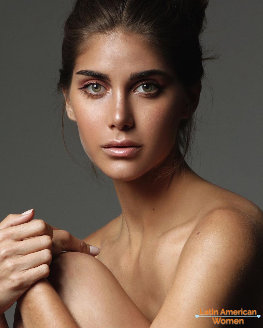 Venezuelan Women Read This Guide Before Dating Them